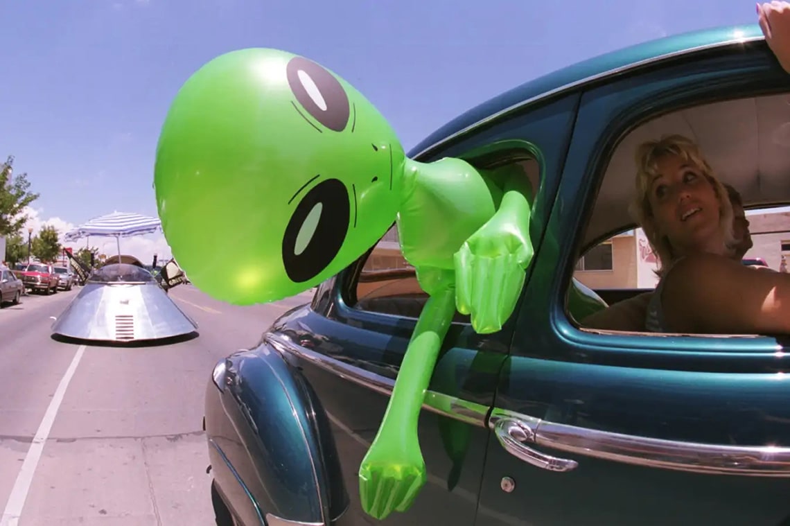 Tom DeLonge Was Right, Aliens Exist and Itâ€™s Up to Us to Embrace the ...